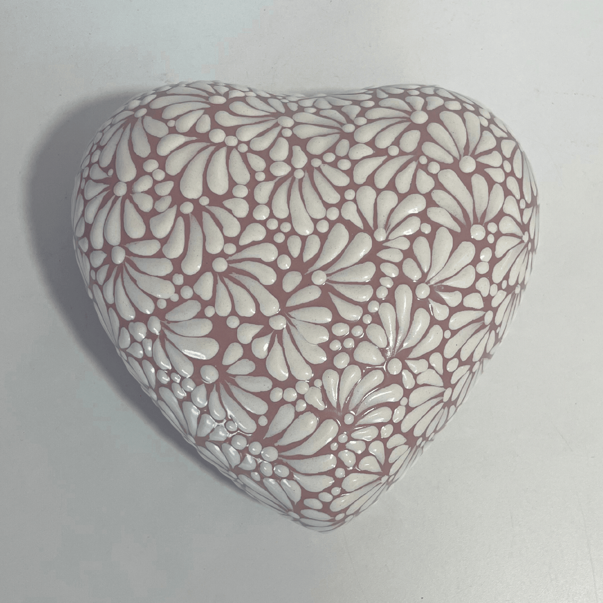 CORAZON GIGANTE FONDO ROSA MIK BLANCO – Talavera Salazar